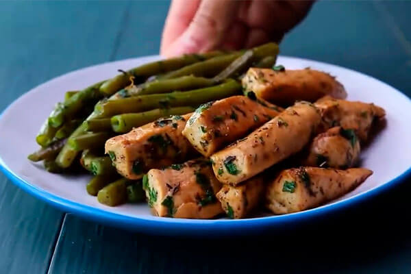 Chicken and Green Beans - Eat Flix TV